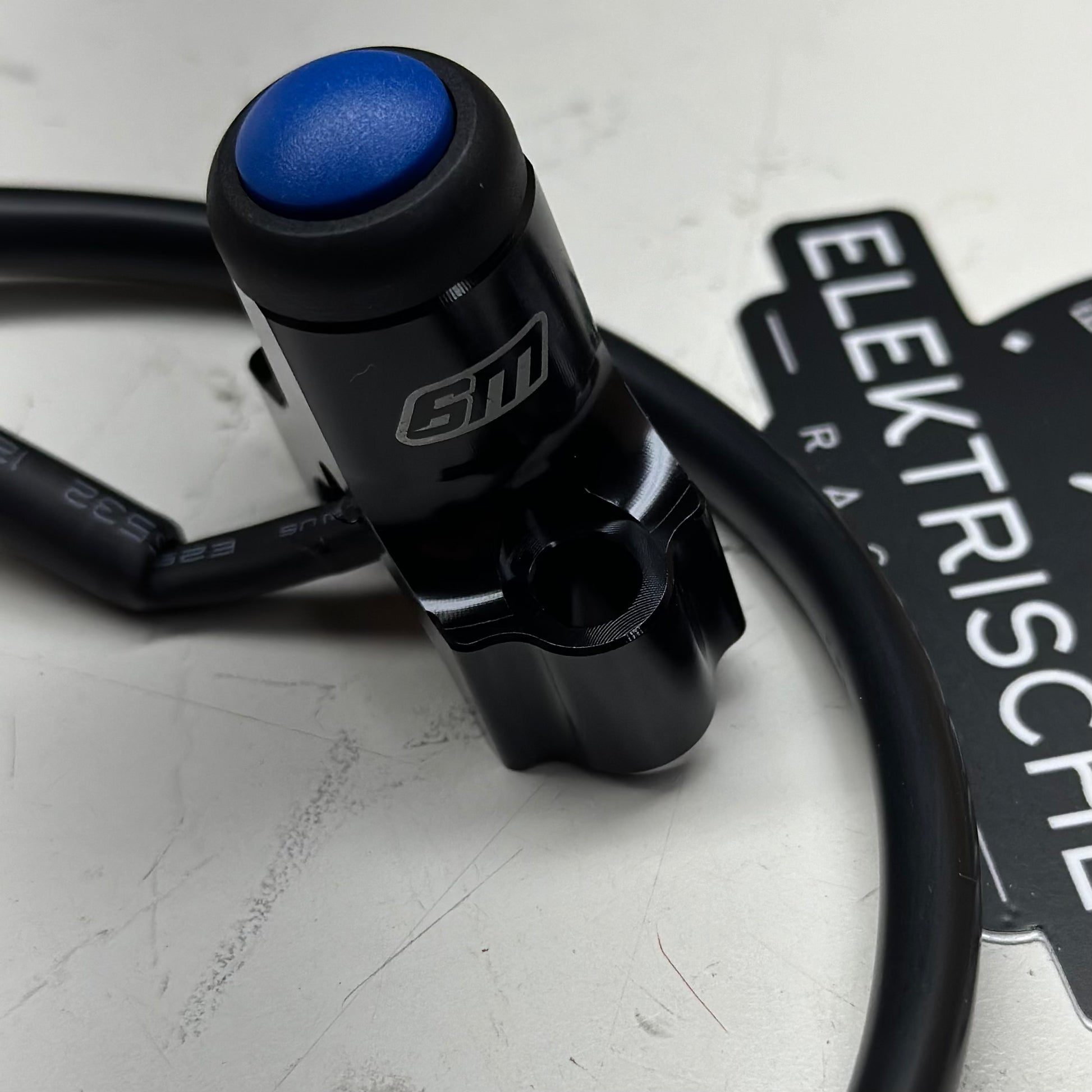 Surron Light Button by Warp 9 – Elektrisches Racing